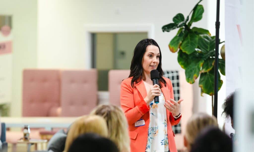 Keynote Speaker | Lisa Chastain Finance Coach for Women